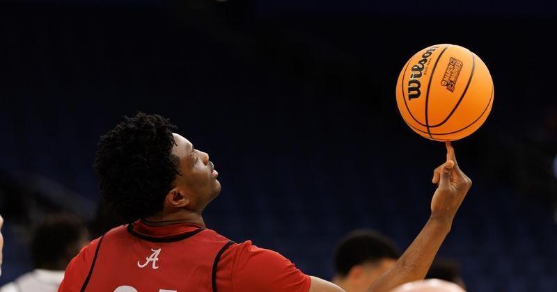 Nate Oats updates on Collins Onyejiaka's future with Alabama basketball