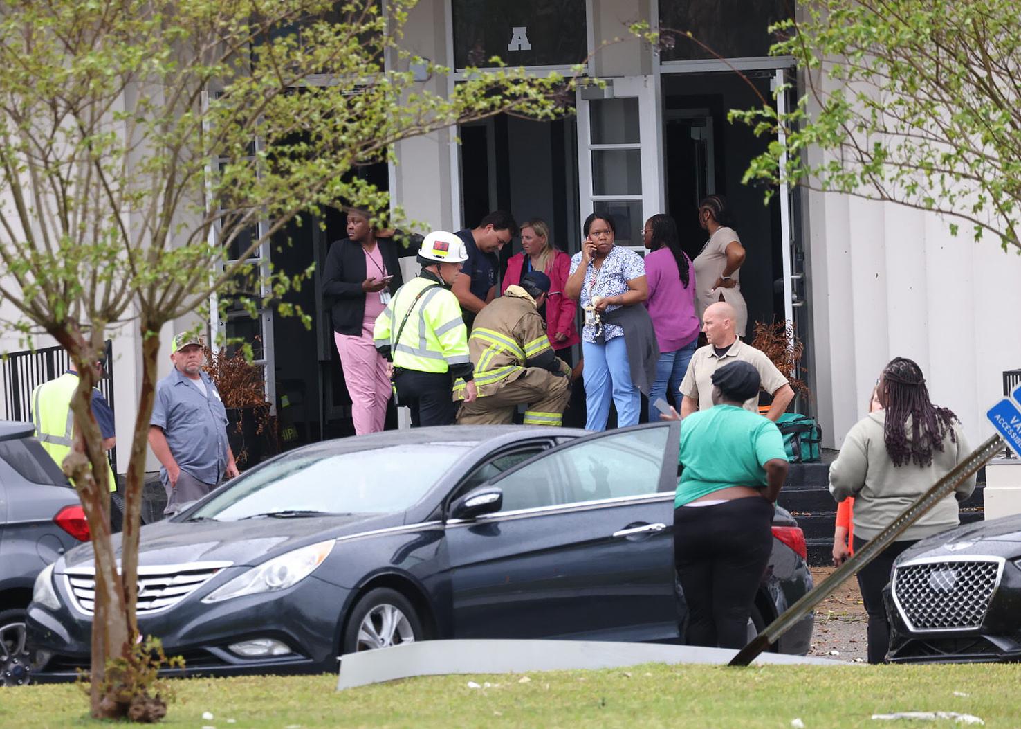 Possible tornado damages Dothan