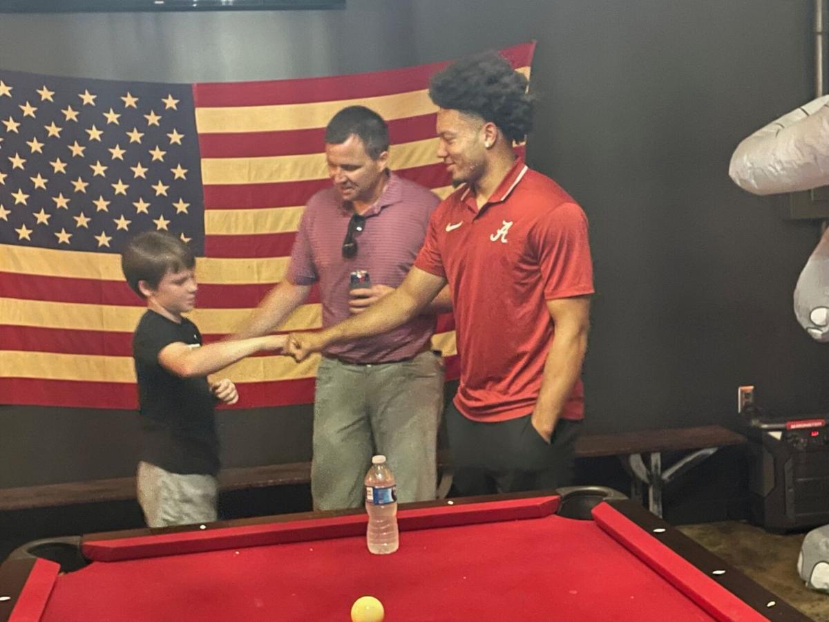 Tide basketball star Mark Sears talks about return while in Dothan at ...