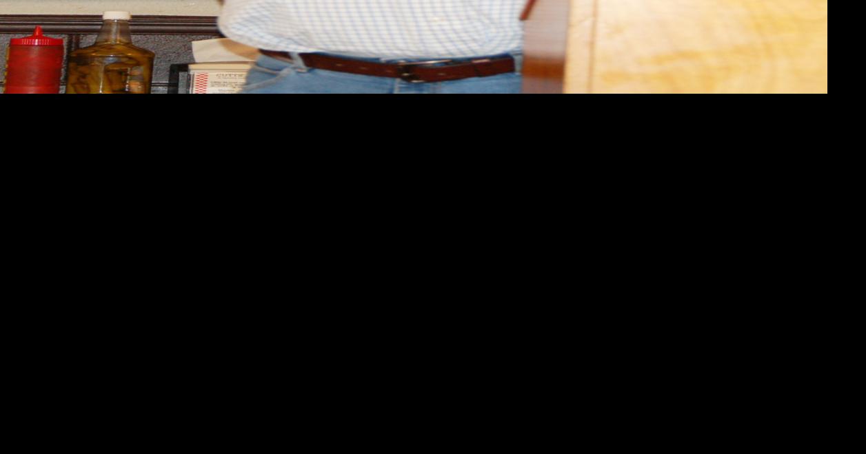 Pate speaks at Agribusiness breakfast