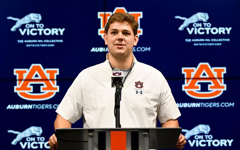 Auburn walk-on long snapper Jacob Quattlebaum honored by Burlsworth ...