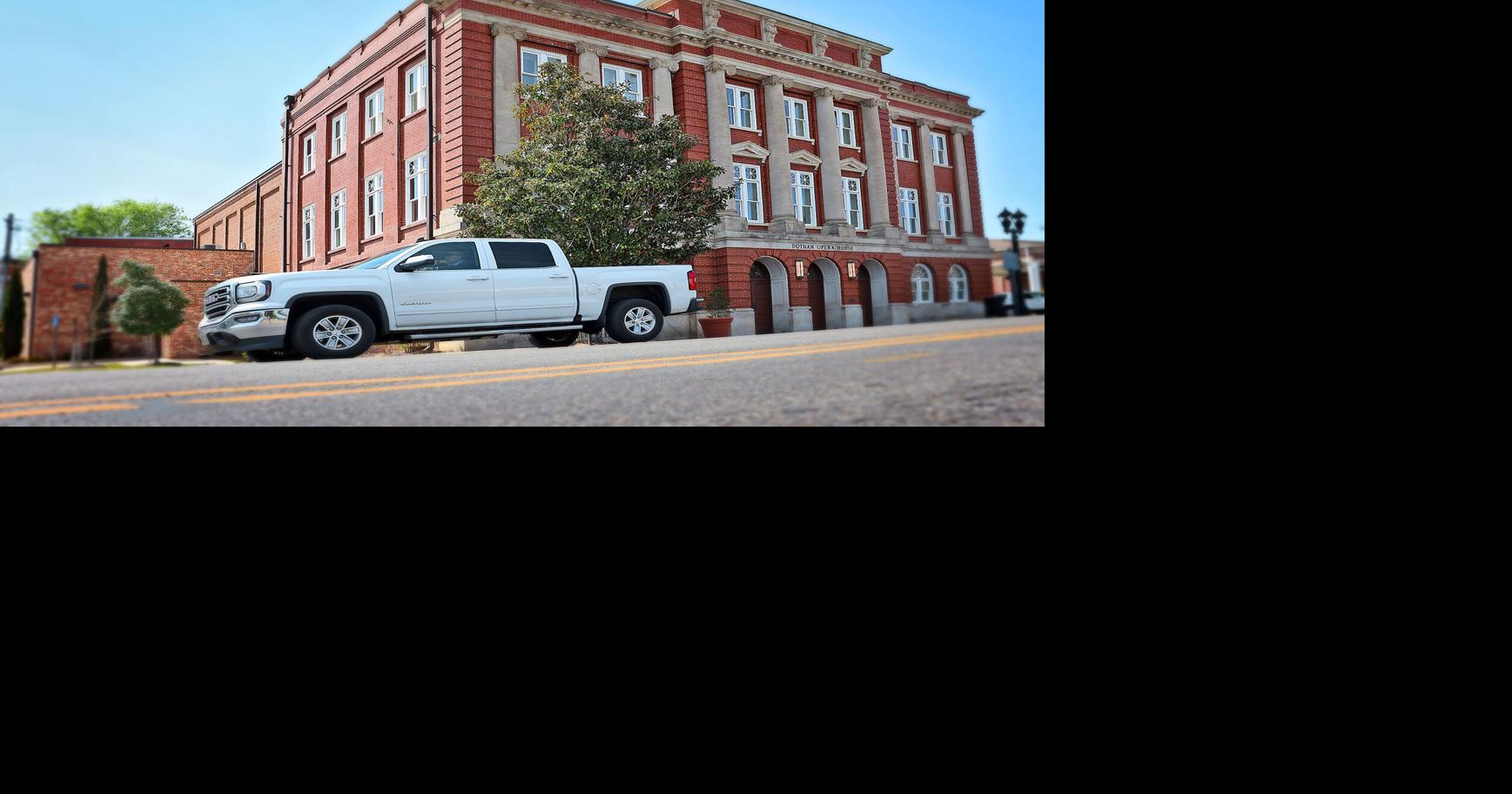 City of Dothan turns Dothan Opera House over to Public Building Authority