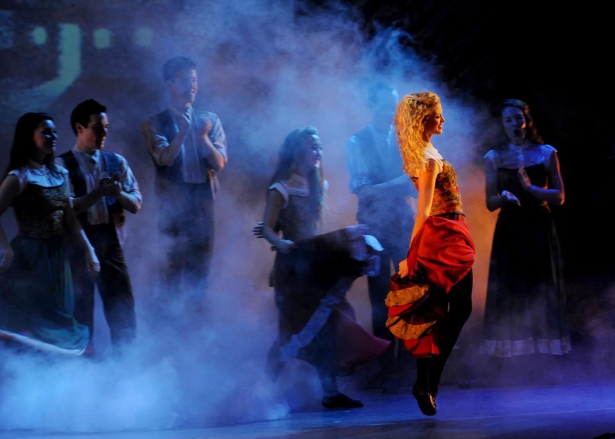 ‘Riverdance’ showcases Irish dance | Local | dothaneagle.com