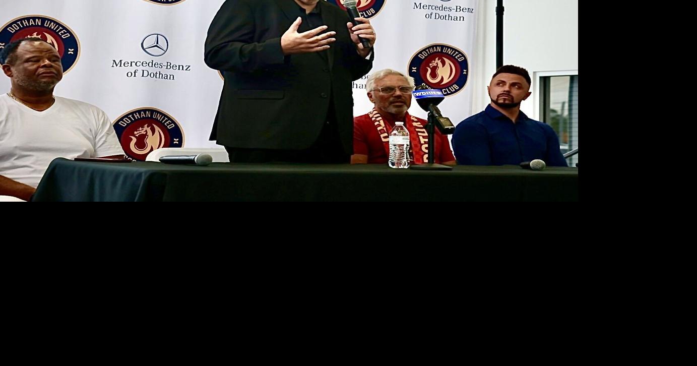 Dothan United Dragons hold 'family reunion' to look back and look ahead