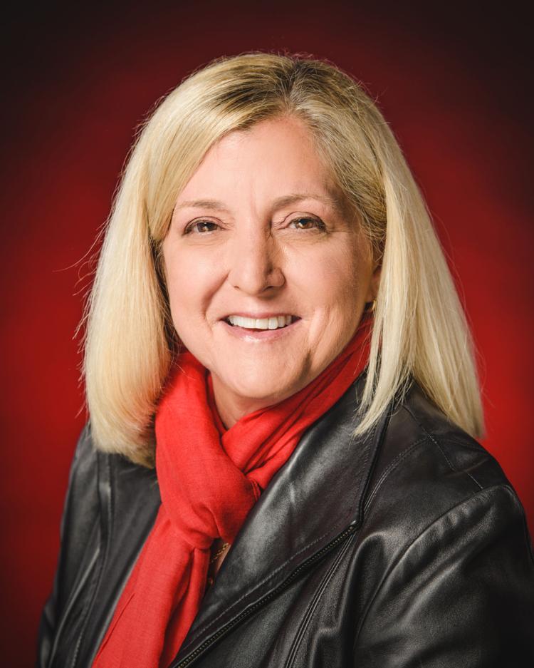 Longtime softball coach Melanie Davis to enter Troy HoF