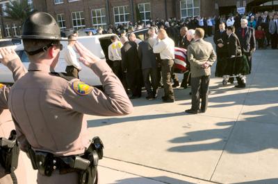 Florida lawman killed by murder suspect laid to rest