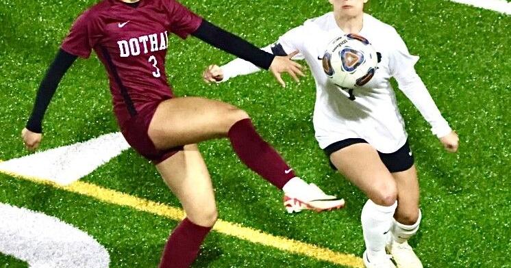 Dothan Lady Wolves turn up the heat on a cold night to beat Prattville