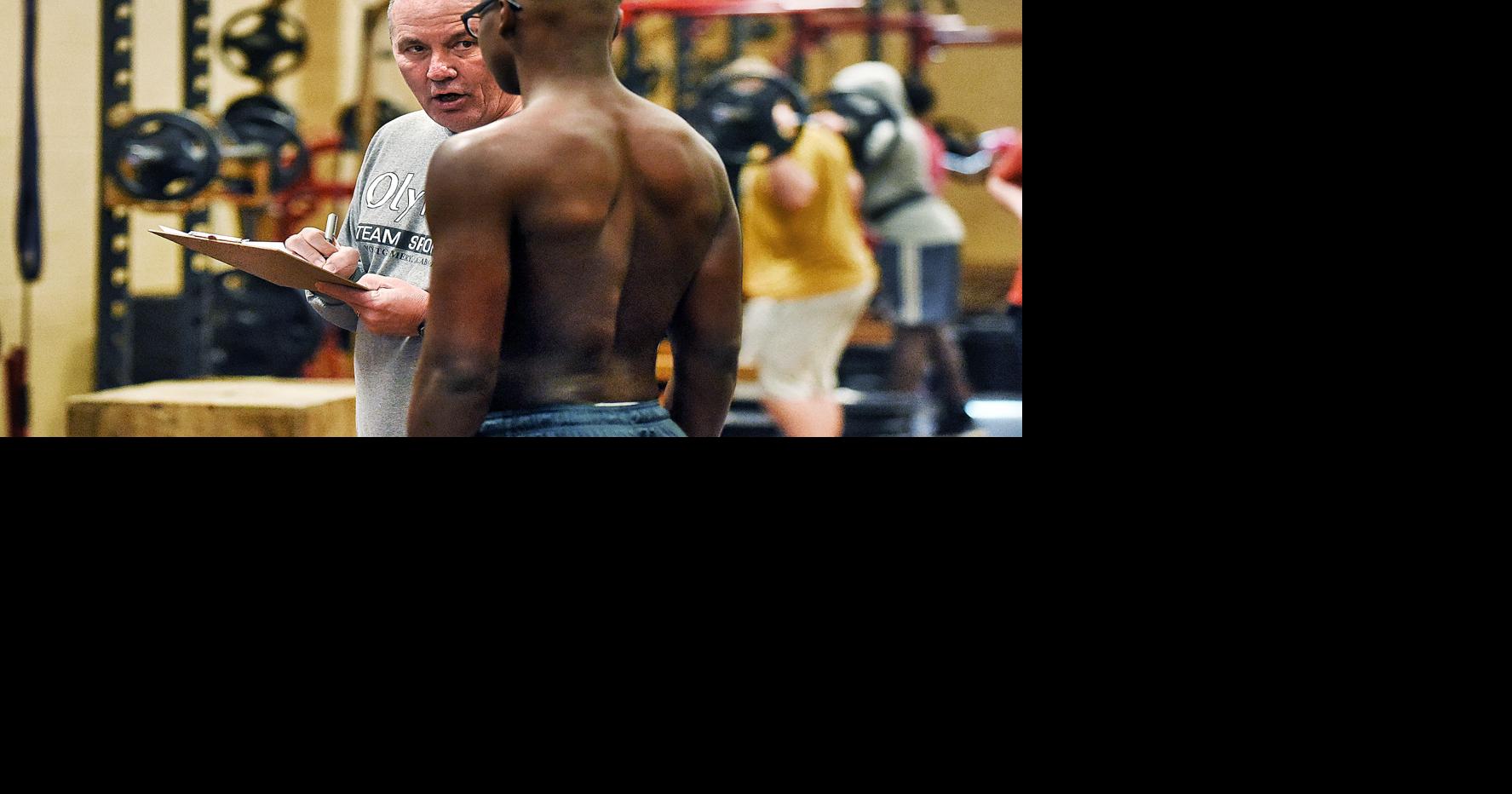 New Dothan Wolves football team will play spring game against ...