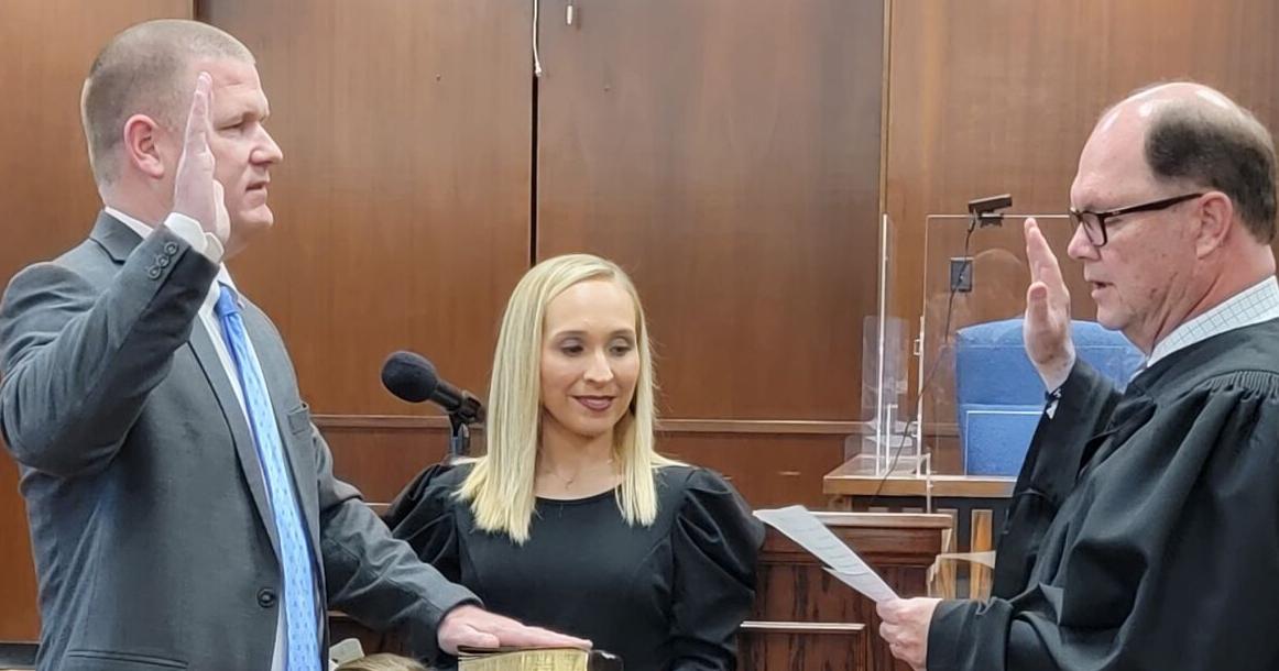 Mason Bynum sworn in as new Dale County sheriff