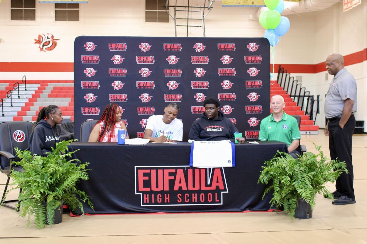 Eufaula basketball standout Grubbs signs with Bevill State