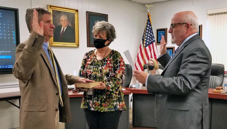 Six sworn to local offices