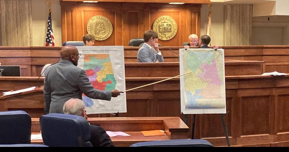 Federal judges maintain order for Alabama to draw new districts