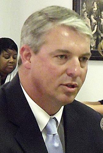 Northview students meet with Superintendent Tim Wilder