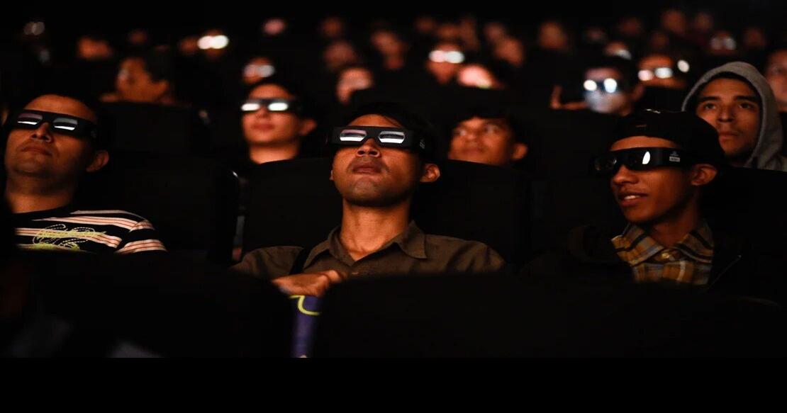 Superman Vs Spider Man Is Back Dc And Marvel Are Reprinting Coveted