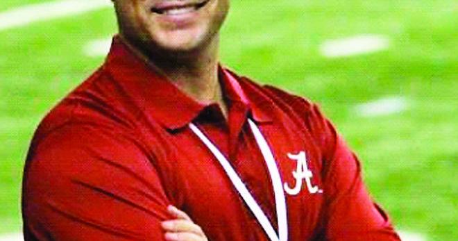 Dothan native Benton Emblom helps Tide on sidelines