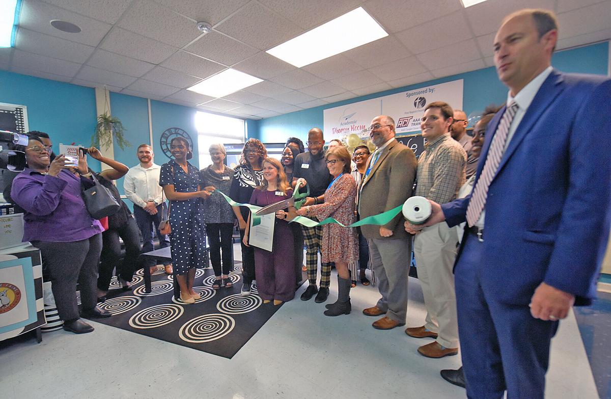 Bright Key cuts ribbon on new academic dream room at Faine Elementary