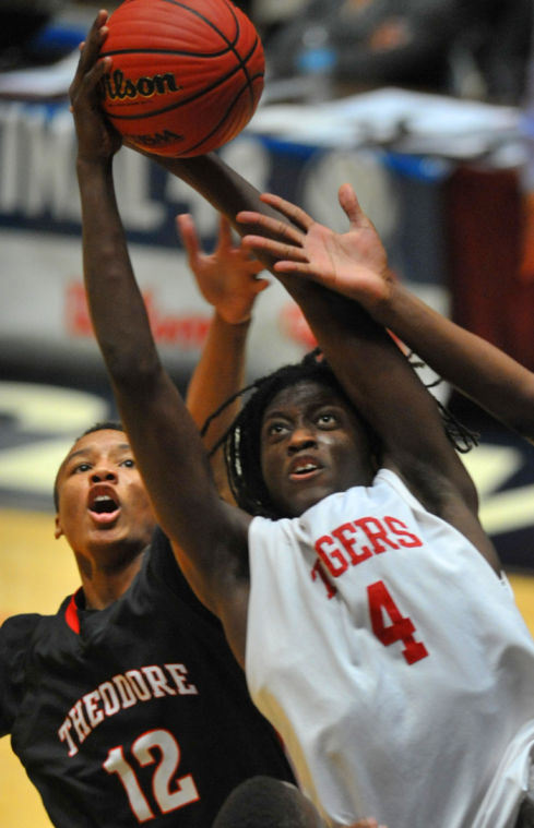 Dothan vs Theodore in South Regional Basketball Tournament