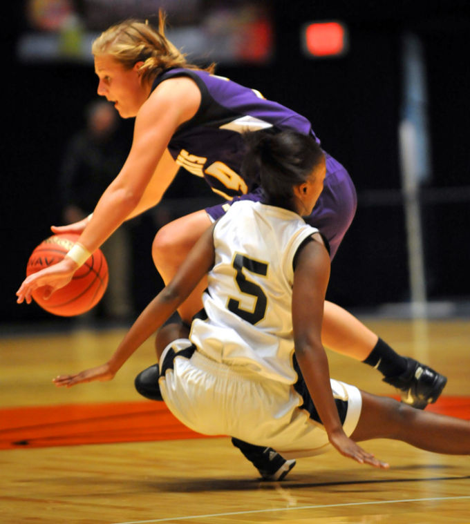 South Regional: Elba vs. Ariton | High School Sports | dothaneagle.com