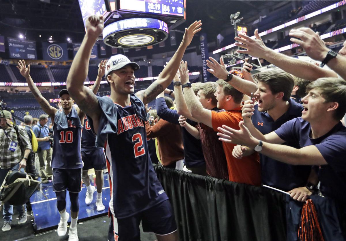Bryce Brown could lead Auburn toward a new alumni tradition
