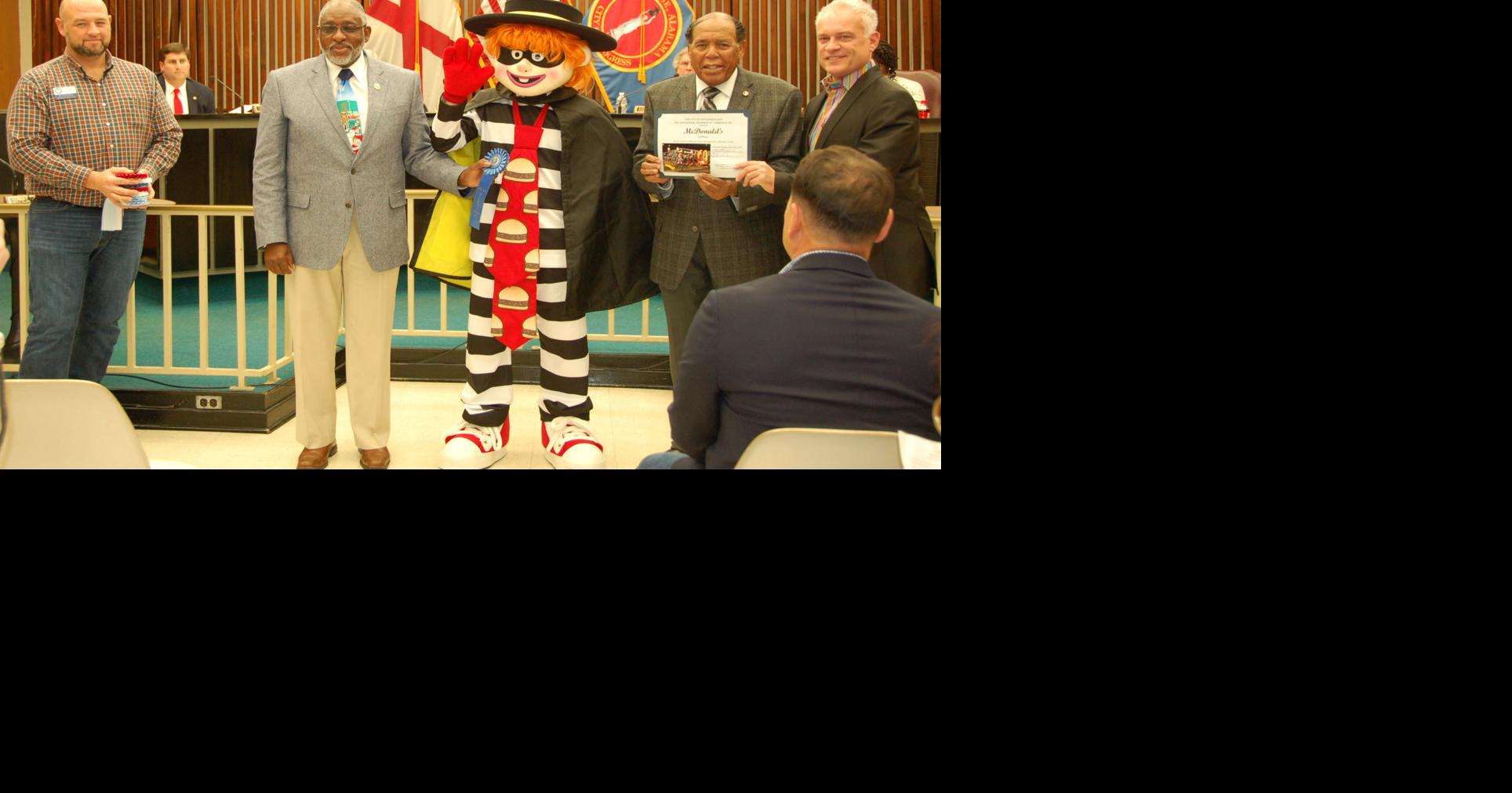 Parade float winners honored at council meeting