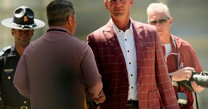 Will Alabama football 2027 recruiting class be small? A deep look