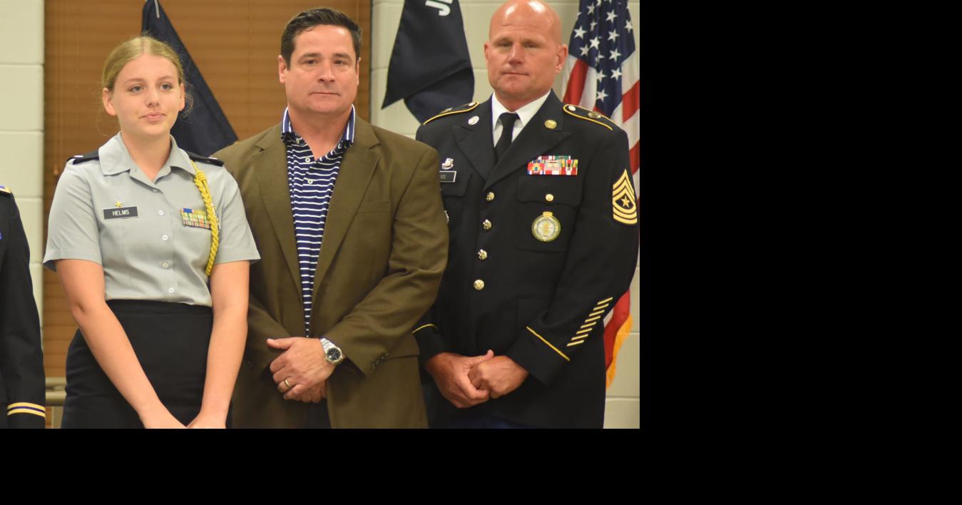 Helms receives Medal of Heroism at EHS JROTC Awards Day