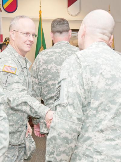 CG recognizes 82nd CAB Aviators for excellence in combat, support