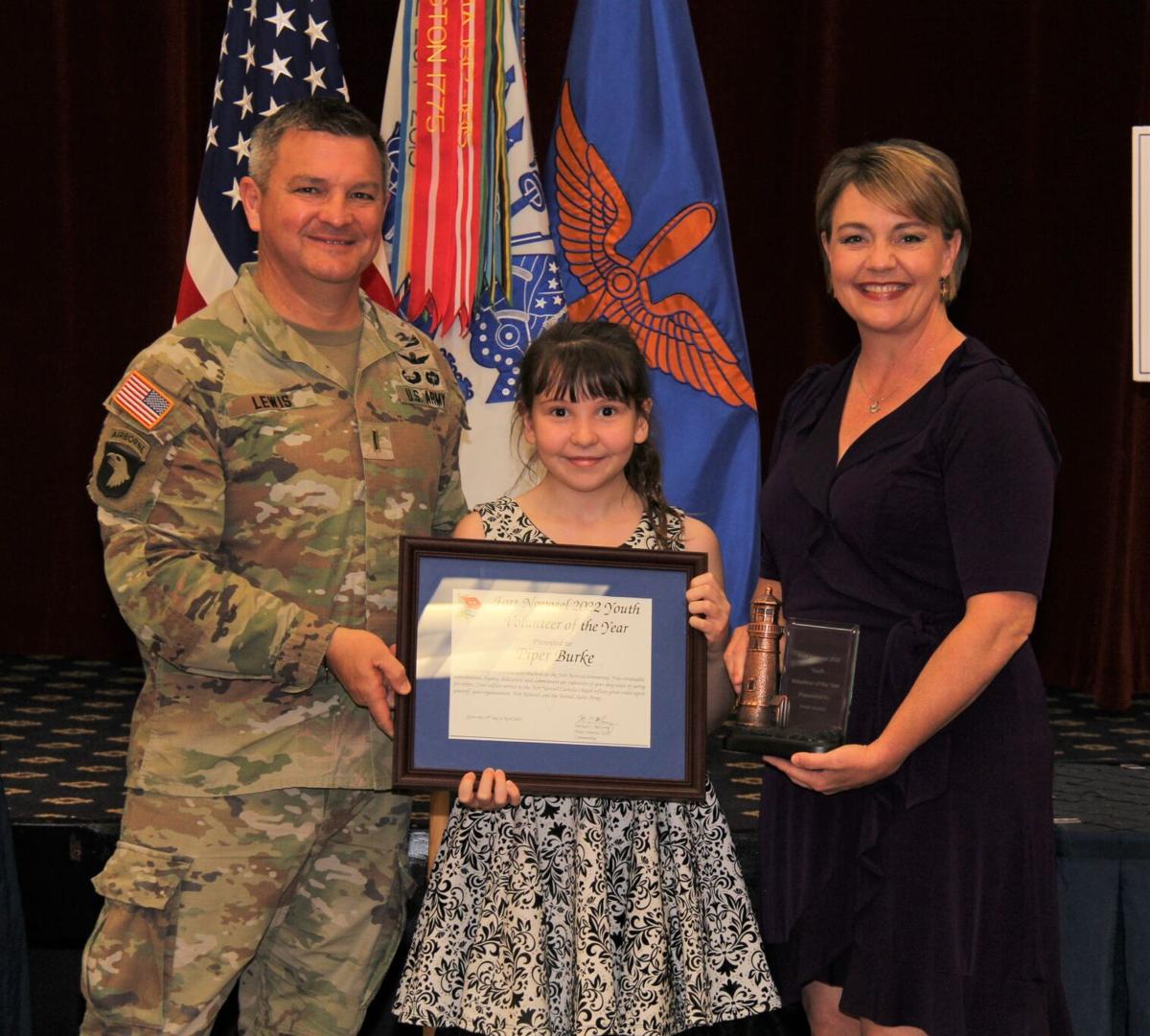 Fort Novosel honors top volunteers