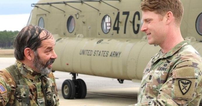 charles-mineo-chinook-pilot-retires