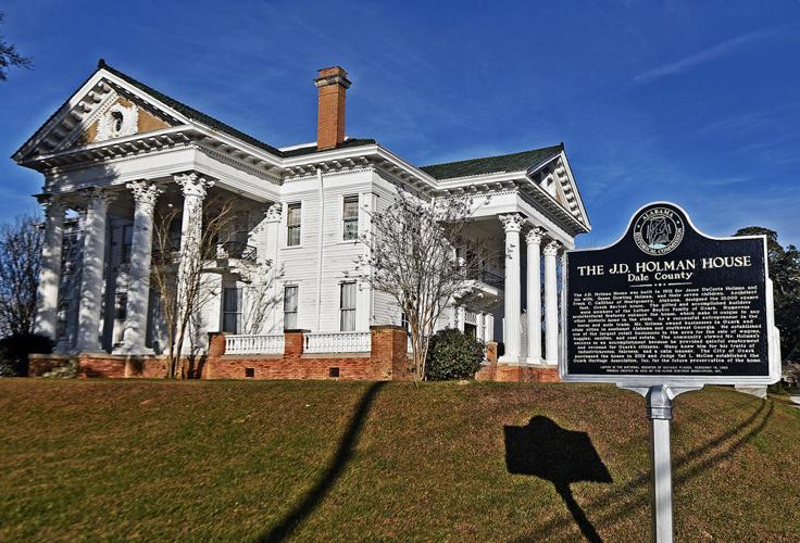 Answer Man: Who could afford to build big homes in early 1900s Ozark?