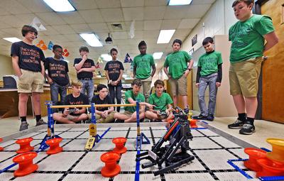Beverlye Magnet teams sweep state robotics competition, moving on to ...