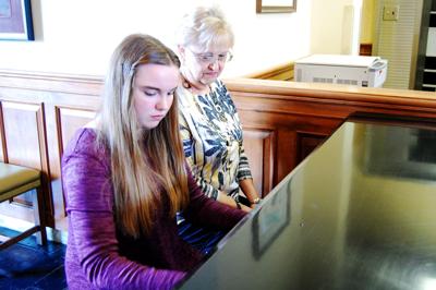 Camerata hosts Savannah Howard in piano recital