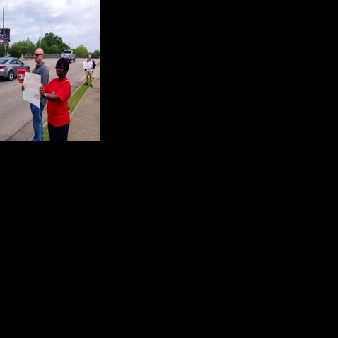 Army Fleet Support workers picket outside post