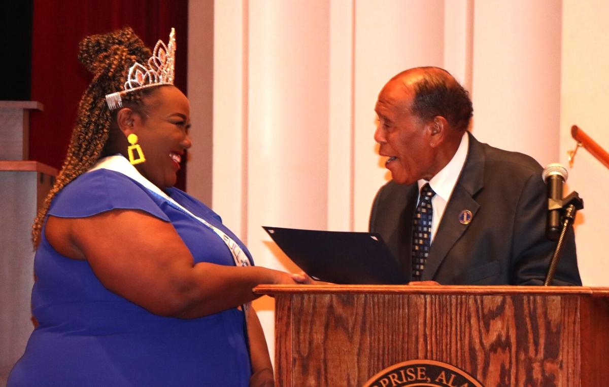 City council recognizes state pageant winner