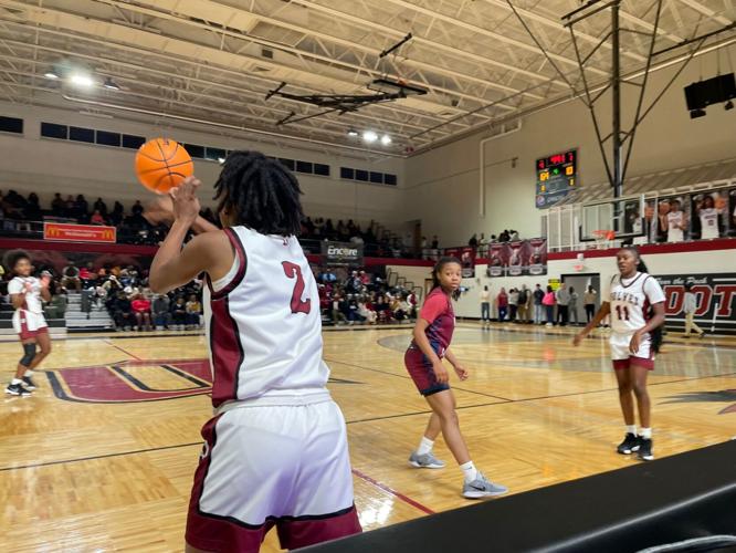 Dothan Wolves bounce back from first loss of season