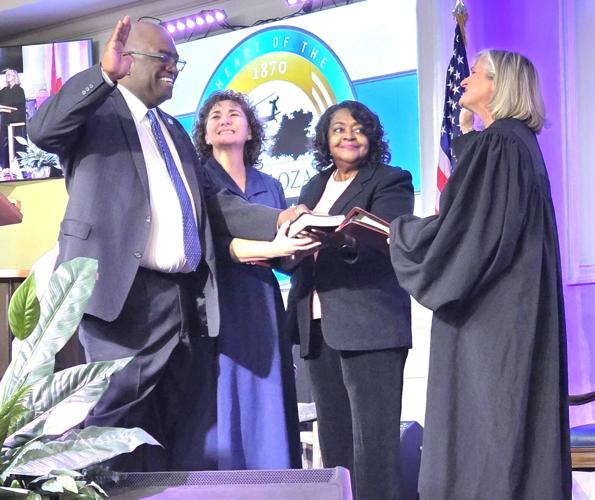 Charles Ward sworn in as Ozark Mayor