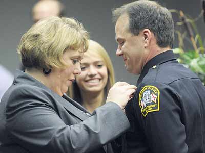 Benton sworn in as new Dothan police chief