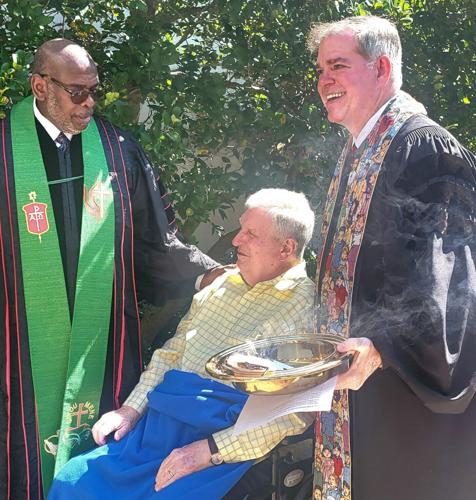 Kingsley lauded during KCLC 'note burning'