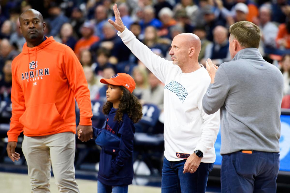 Auburn football assistant Charles Kelly to speak at Wiregrass Auburn ...