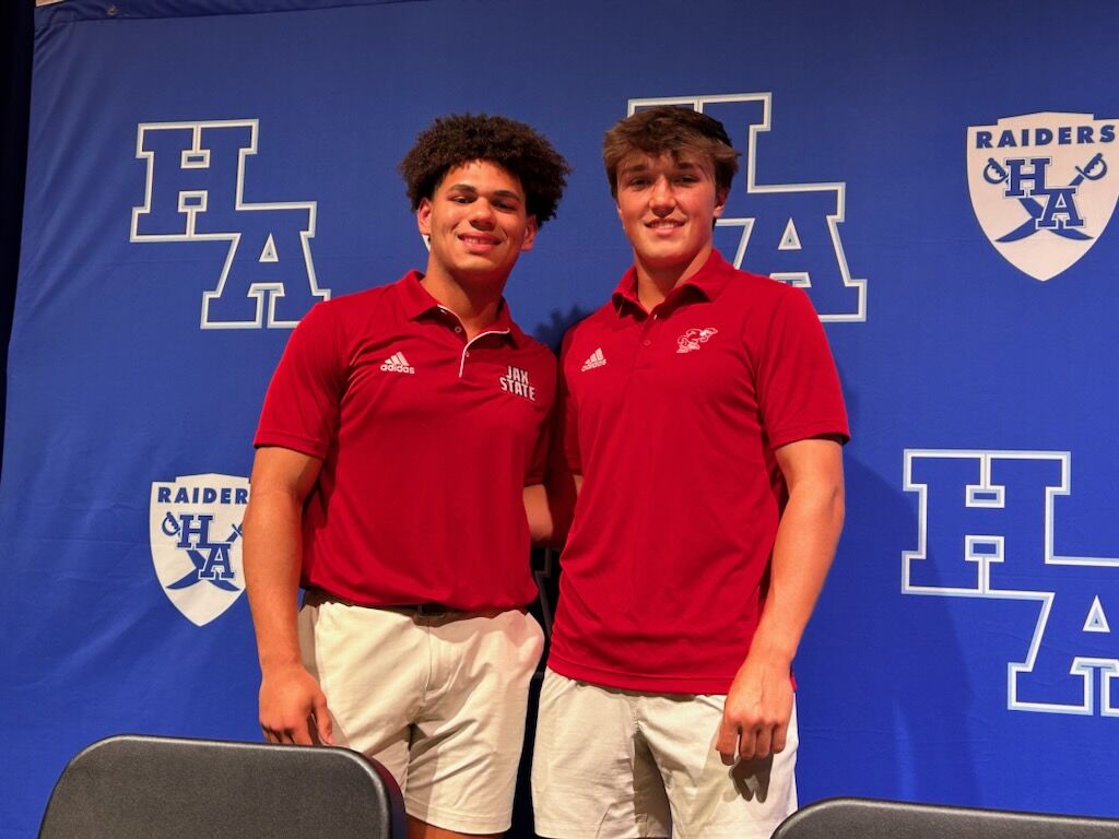 Houston Academy celebrates Mitchell, Glover football signing