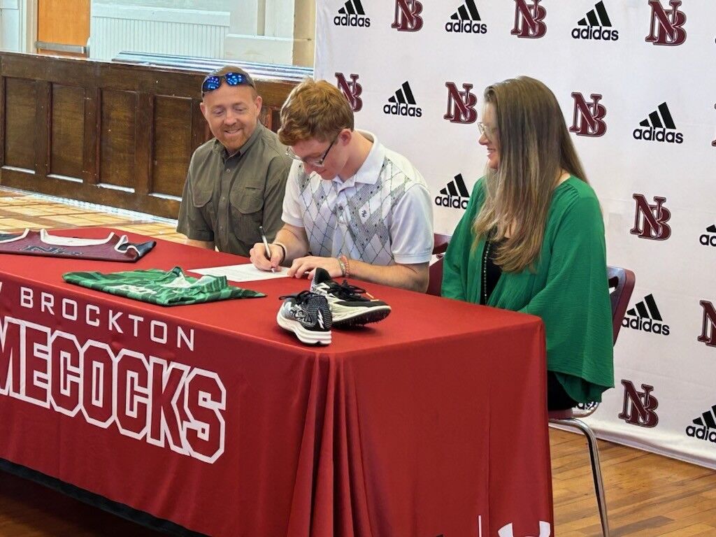 New Brockton cross country runner Grason Wallace signs with ESCC