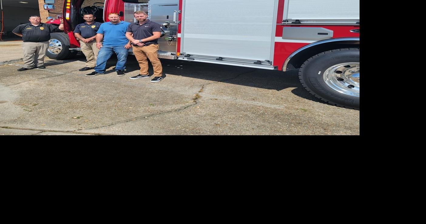 Daleville gets keys to new firetruck