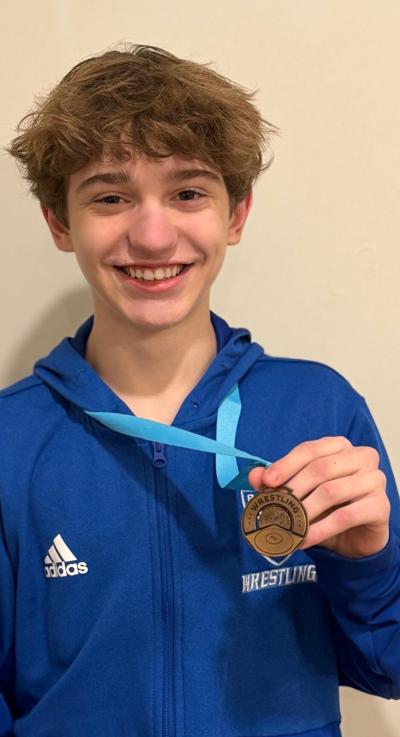 Houston Academy wrestlers tie for third at junior high meet; NMA's Hall ...