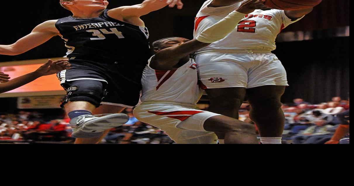 Dallas Howell of Enterprise signs on the dotted line ...