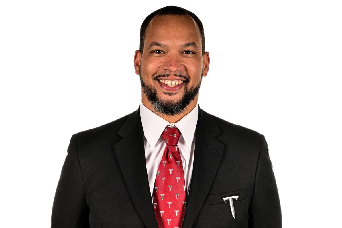 Troy names Dontae Wright as defensive coordinator