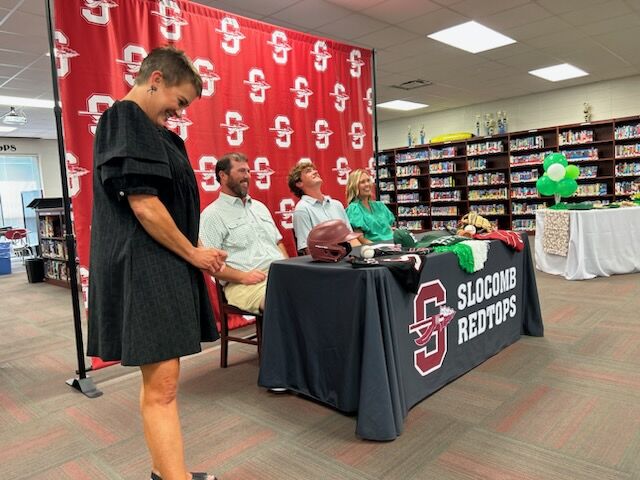 Slocomb's Reeder signs with Enterprise State baseball