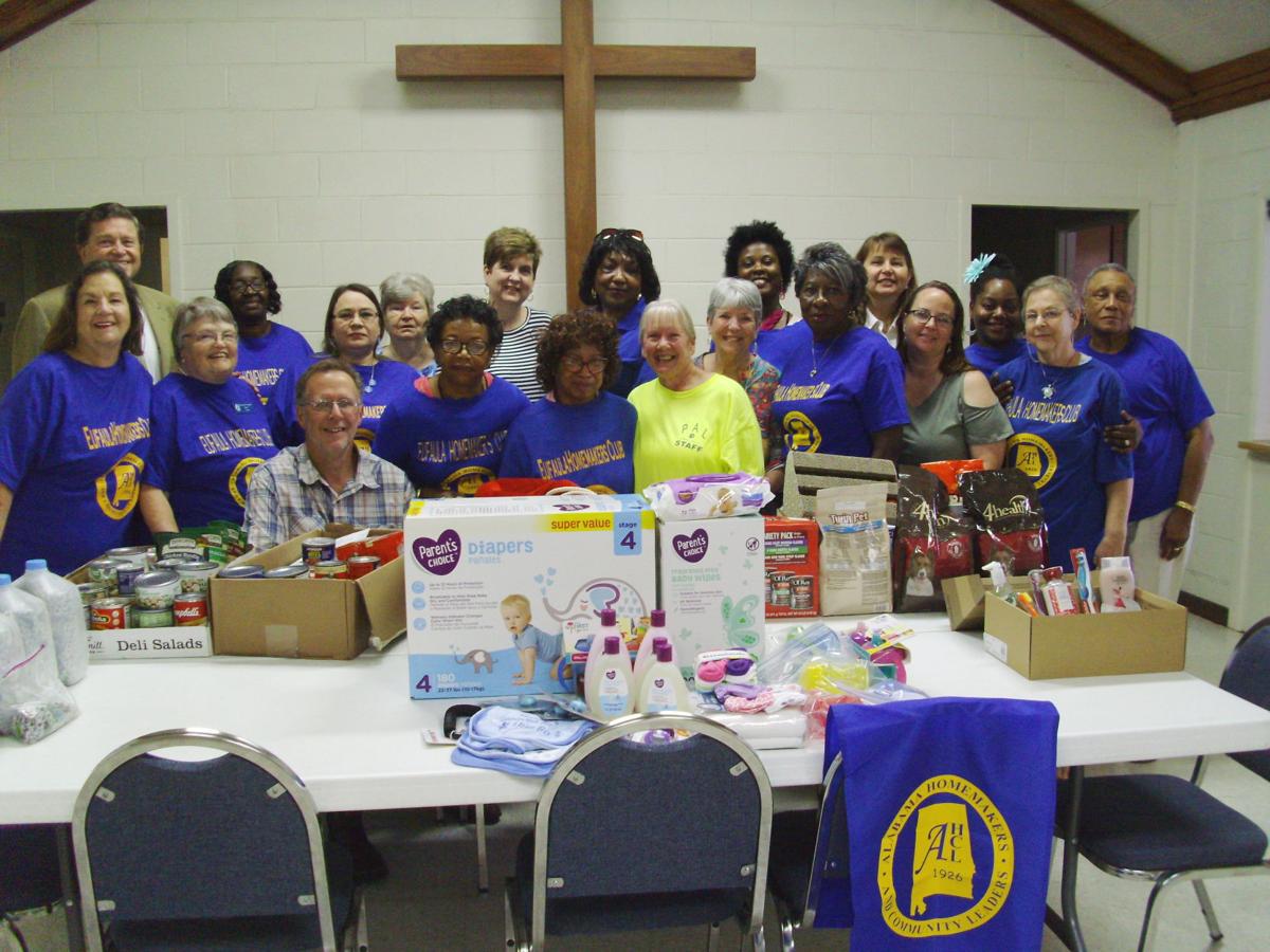 Homemakers blessed to give back