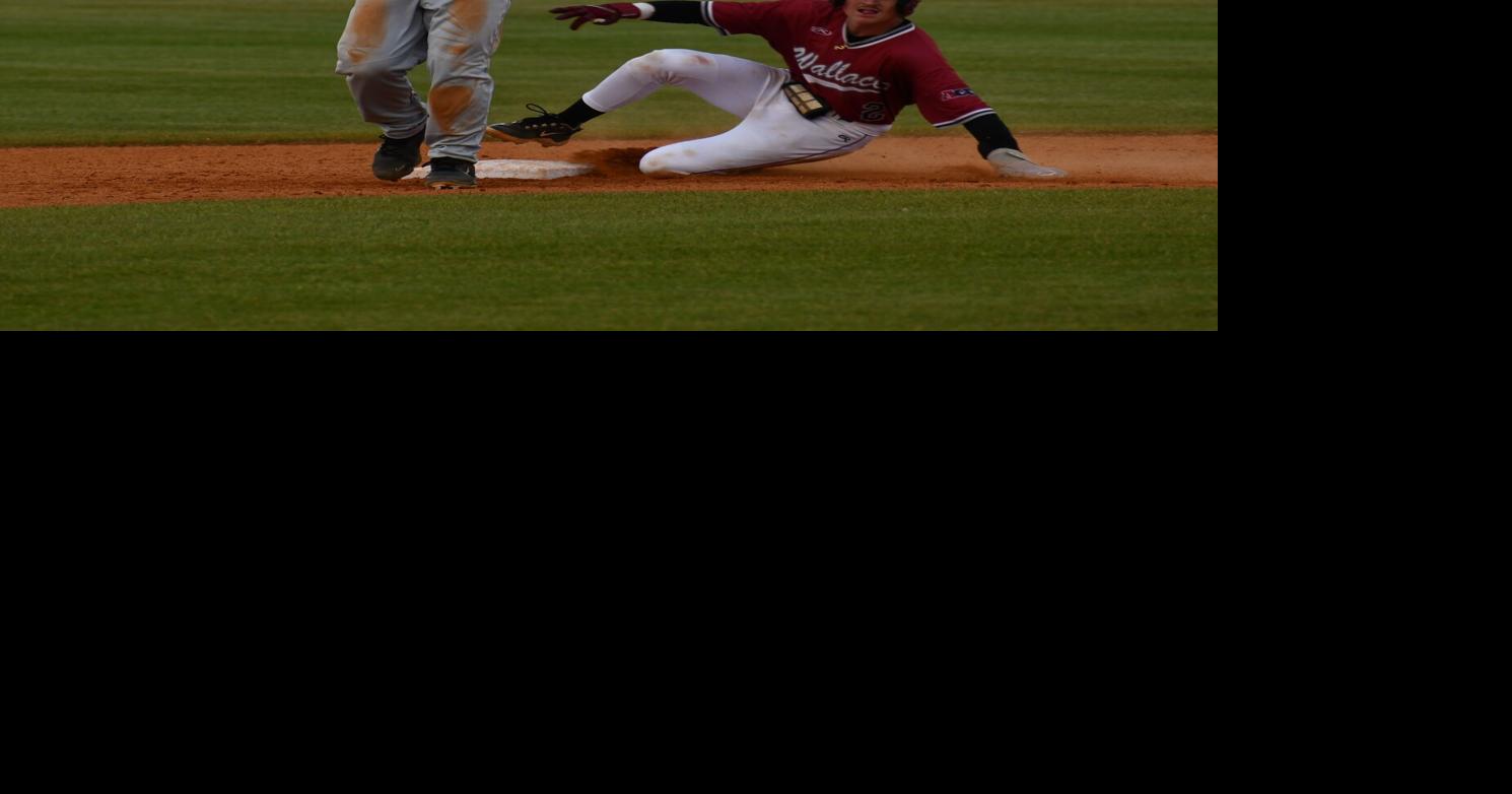 Wallace College baseball teams falls to Gulf Coast