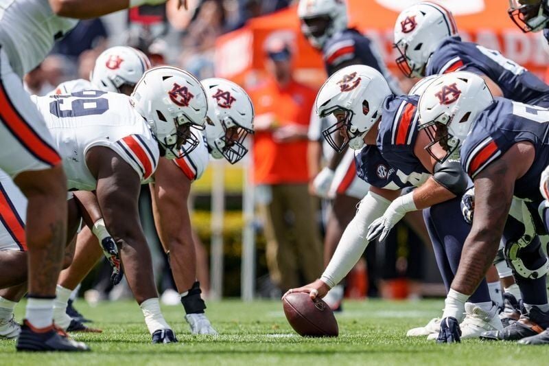 Towering 2027 OL locks in official visit to Auburn