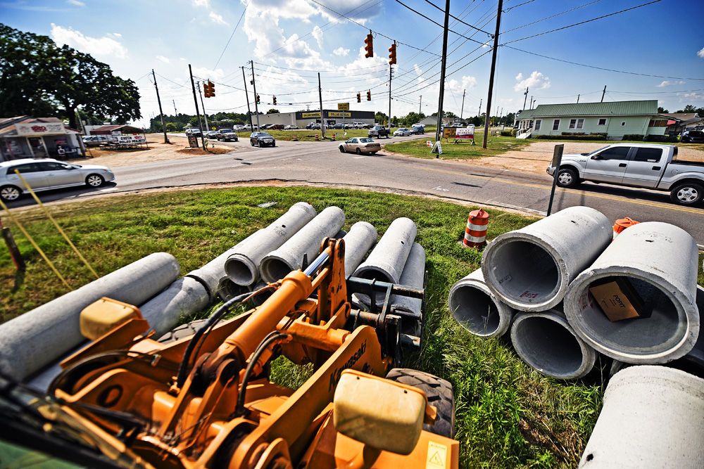 Traffic signal at Fortner Street, Highway 605 set to begin flashing Tuesday